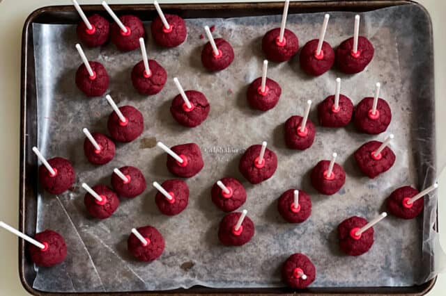 Ruby Red Cake Pops - You're Gonna Bake It After All