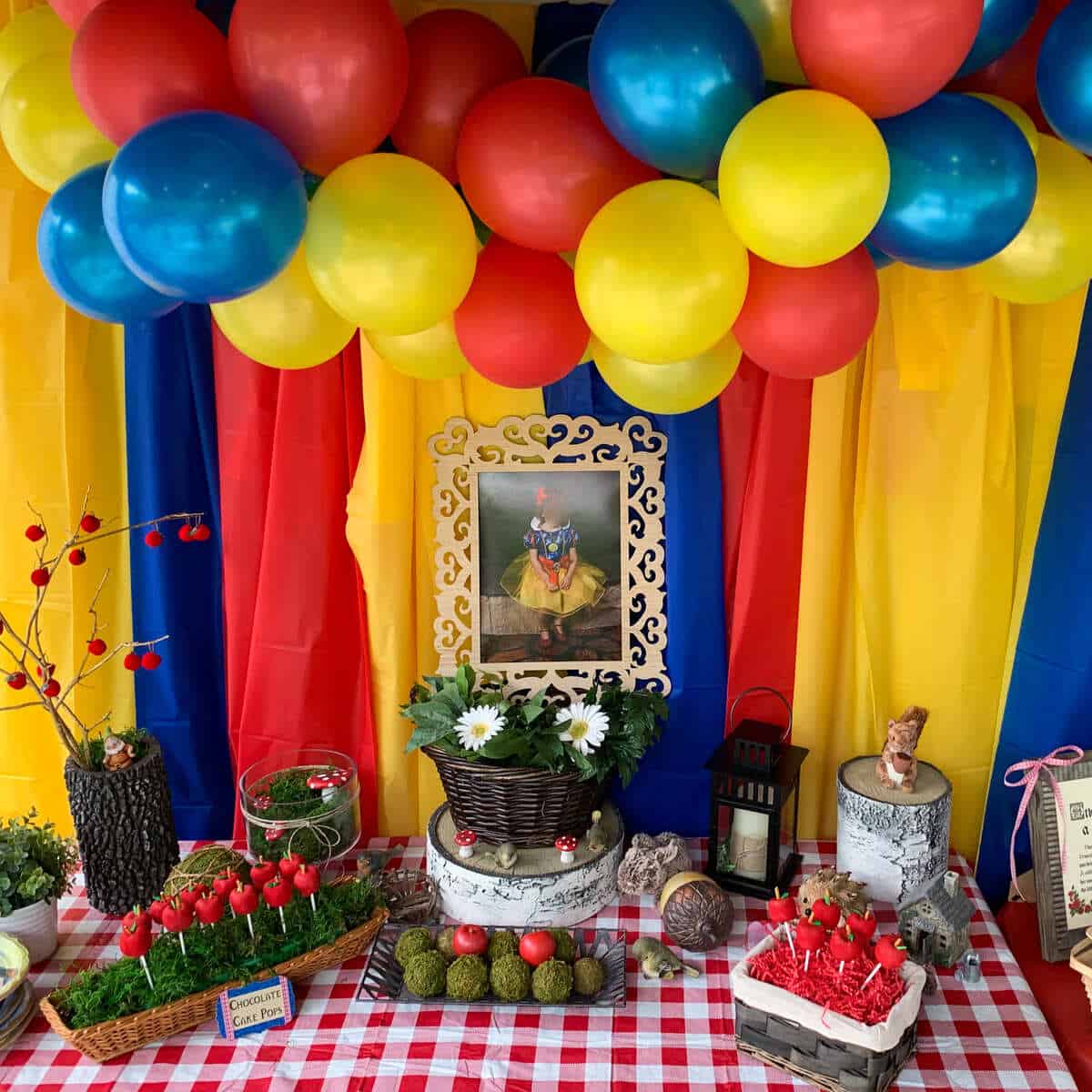 Snow White Birthday Party - You're Gonna Bake It After All